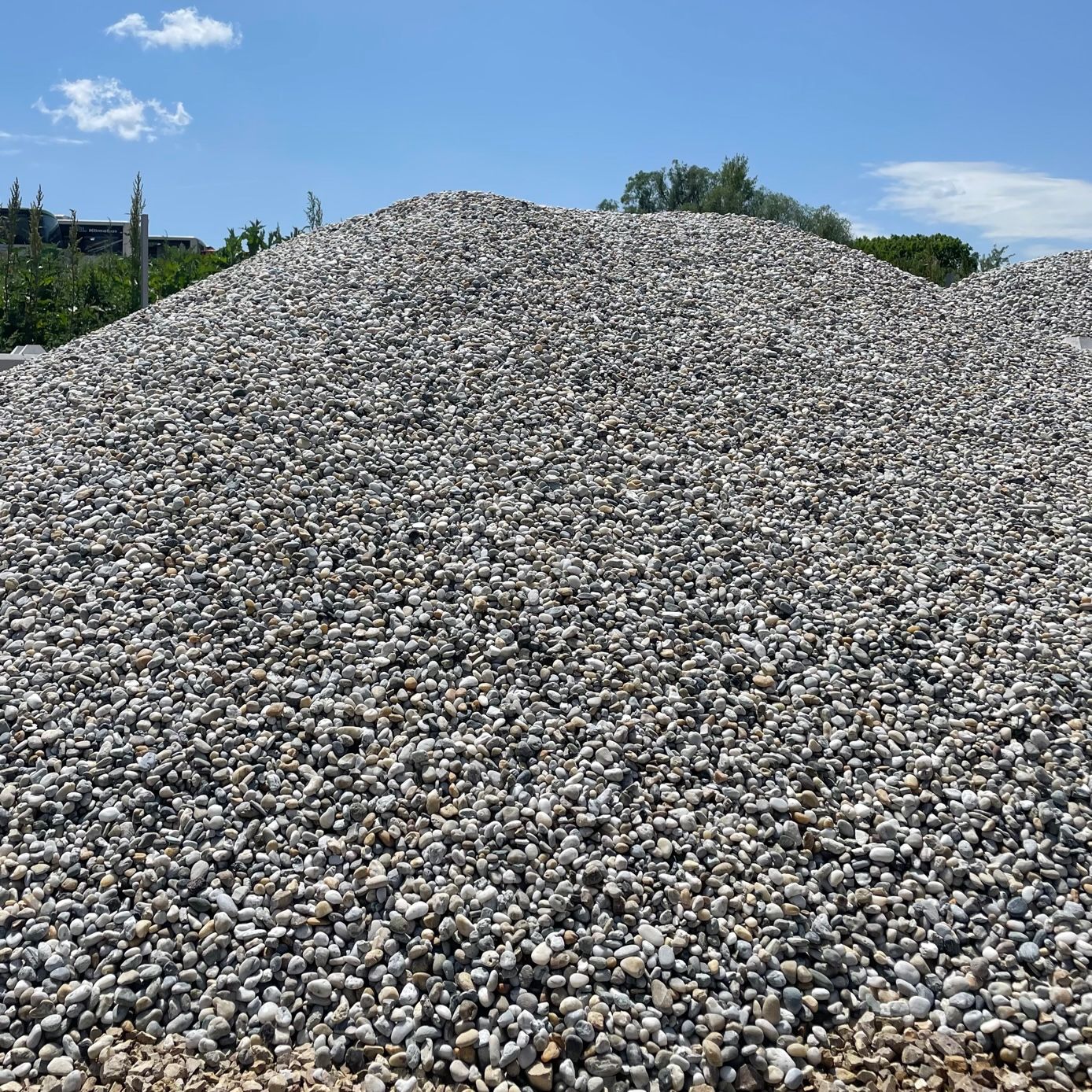 Ömlesztett Mosott kavics 8-16 | Lang Építőanyag Kereskedés